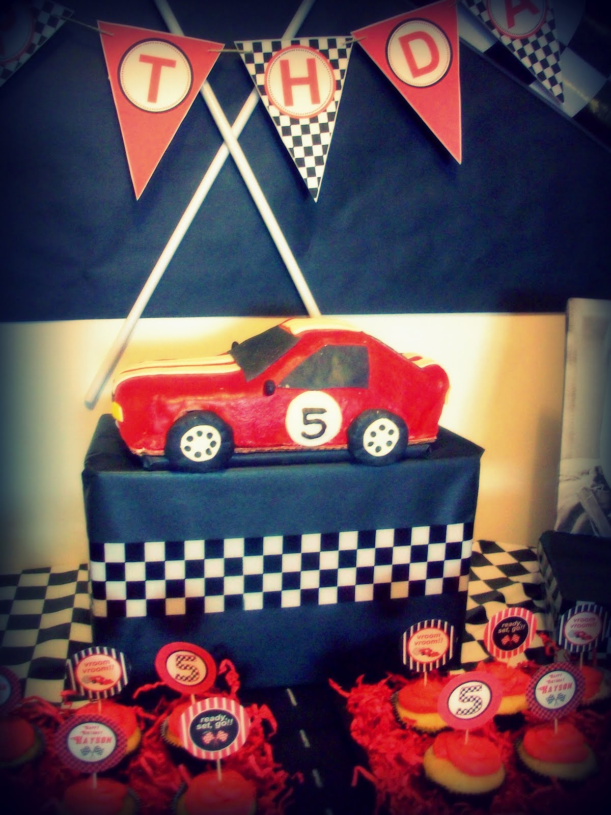 Sweete Parties: Race Car Party