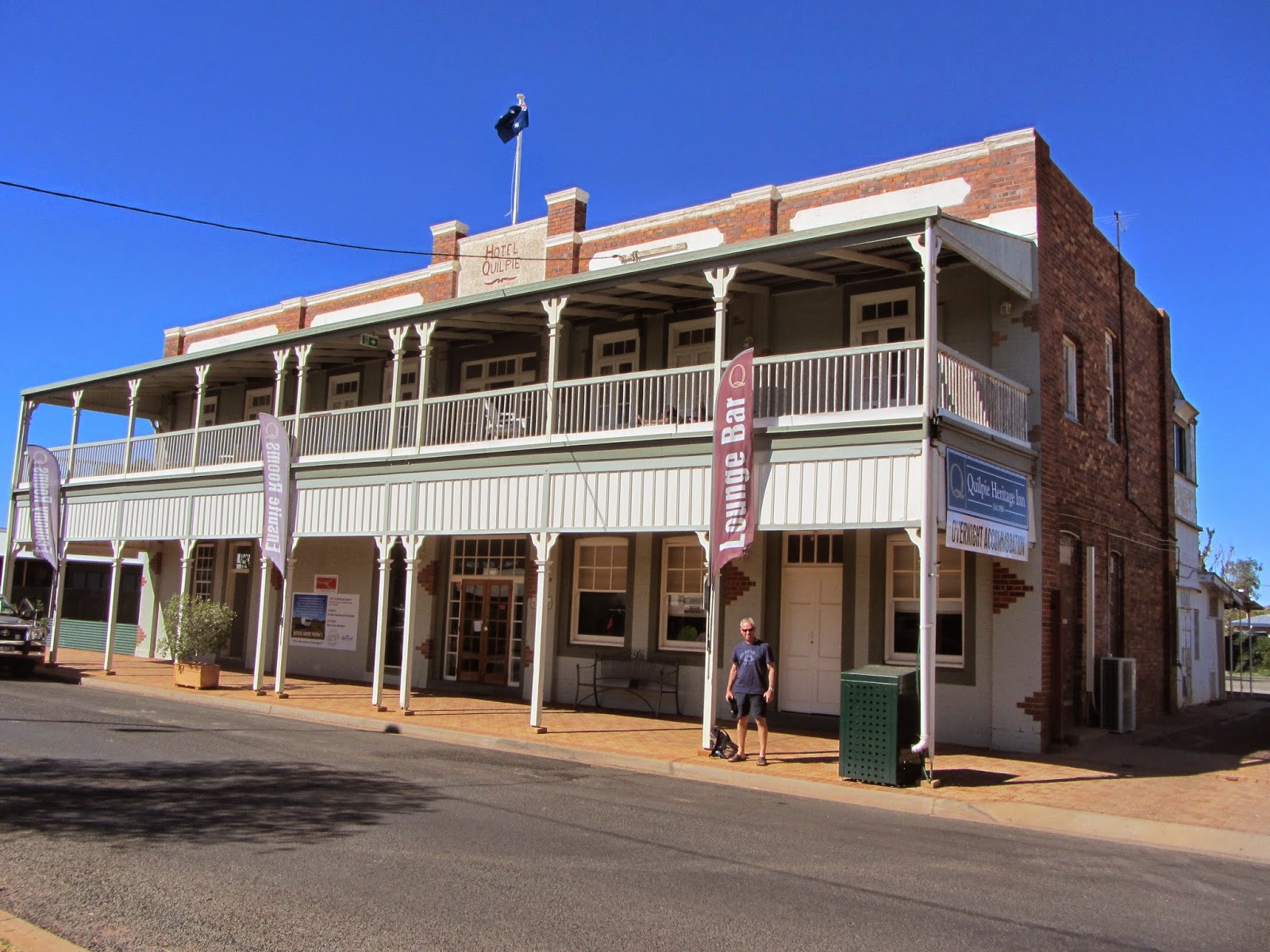 Travelling Trapdoors
