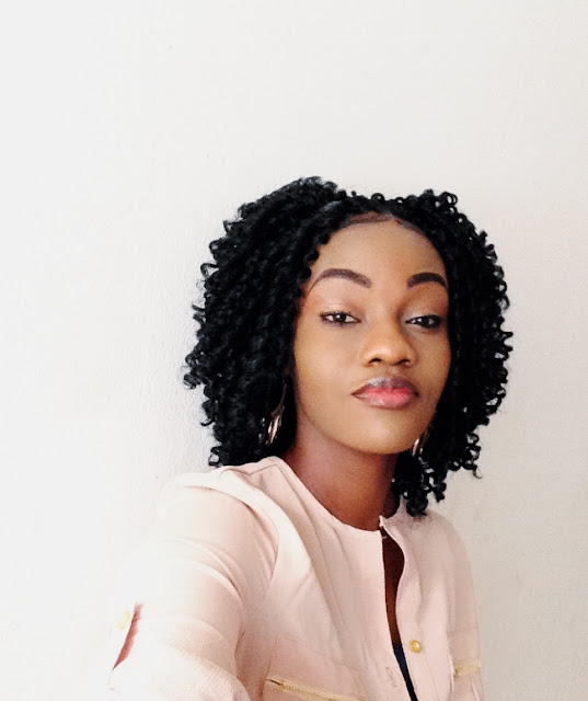 Curls just got easier with this style