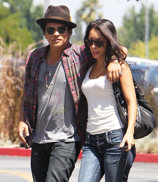 Bruno Mars E Jessica Caban Realmente Juntos ~ Sejam Bem Vindos As