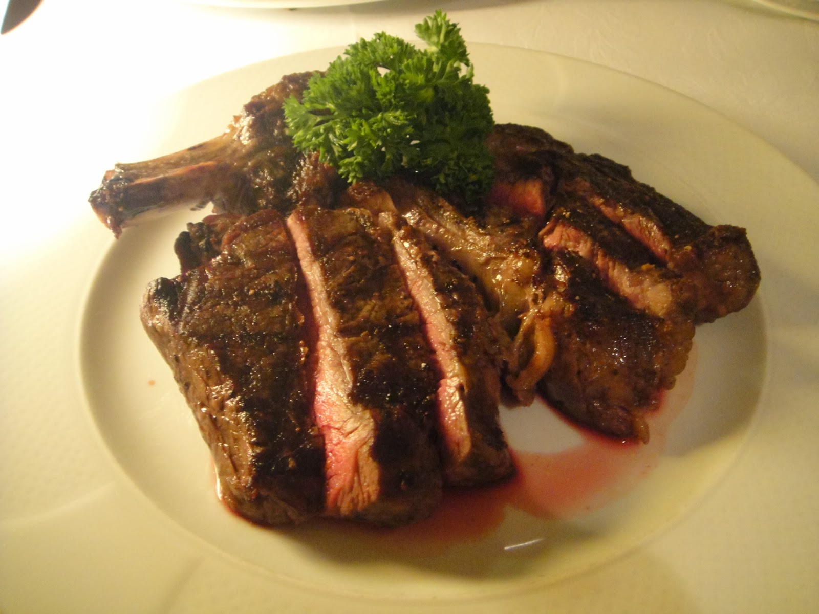 Le Crocodile |MISSVANCOUVERPIGGY