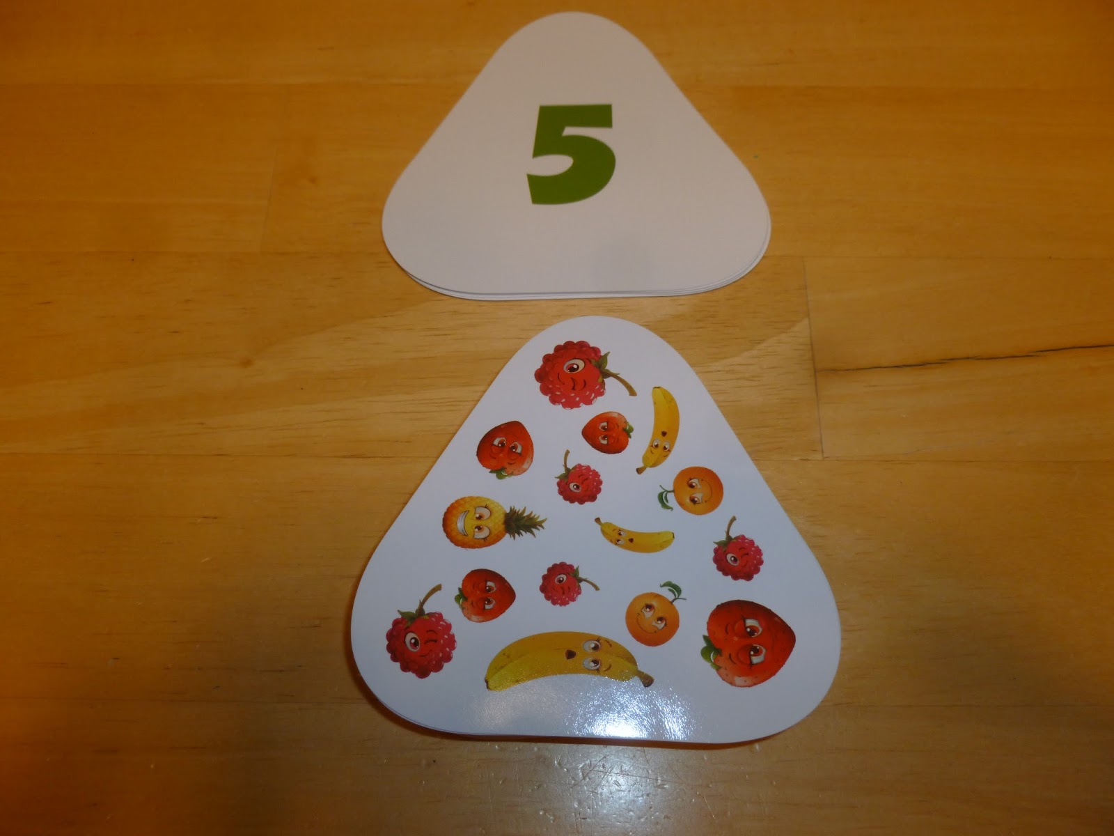 Fast Flip Review - EverythingBoardGames.com