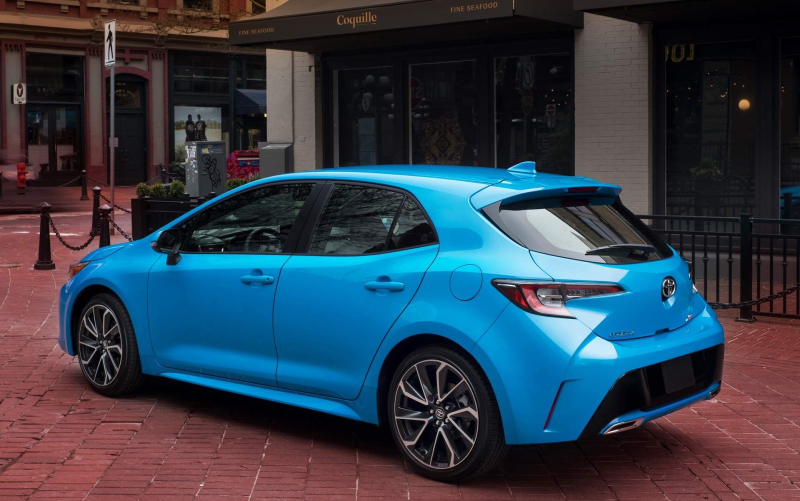 Toyota Corolla Hatch 2019: novas fotos do interior e exterior