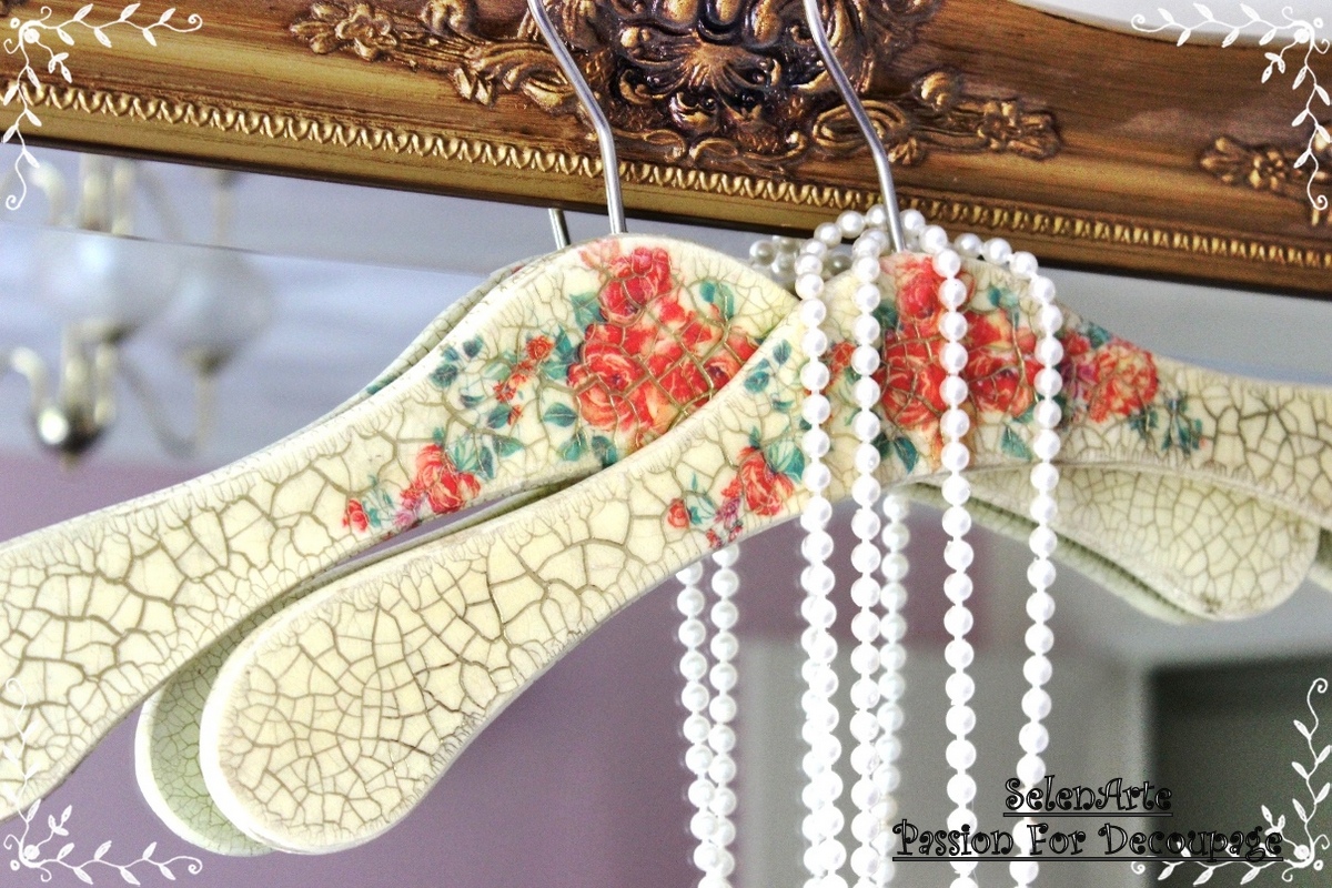 Selenarte - Passion For Decoupage: Clothes Hangers With Crackle Ground ...