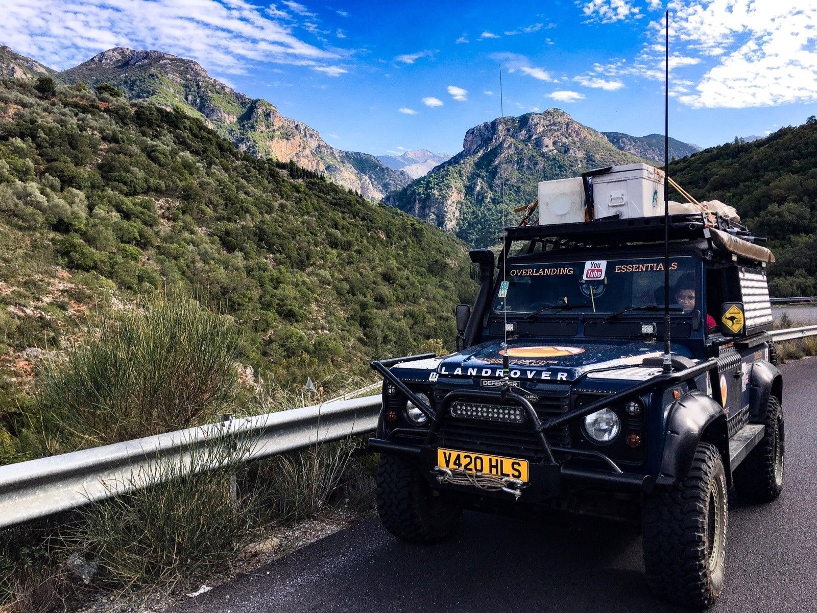 Landrover Defender: Land Rover Defender TD5 Overland Vehicle