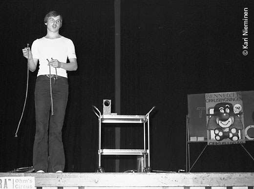 Sirkusteltta: Sirkus Finlandian 2013 kuuluttaja