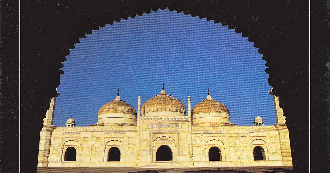 Postcard A La Carte: Pakistan - Abbasi Mosque at Derawar Fort, Bahawalpur
