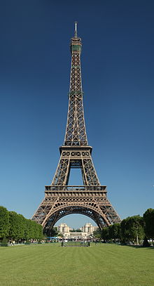 Around the World in 52 weeks: The Eiffel Tower (and the Awful Tower)