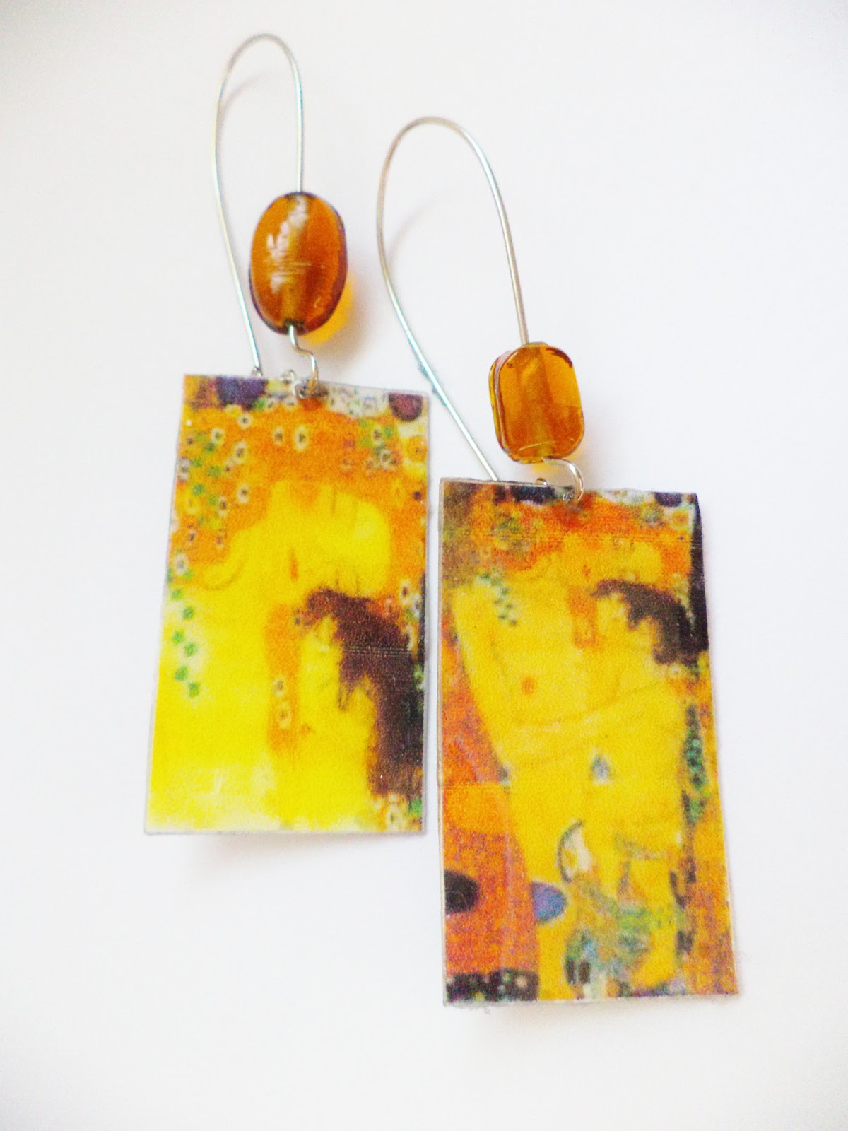 Julia's Handmade Jewellery: ΧΕΙΡΟΠΟΙΗΤΑ ΣΚΟΥΛΑΡΙΚΙΑ ΜΕ ΥΓΡΟ ΓΥΑΛΙ ΚΑΙ ...
