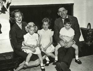 ! I love eclairs !: Queen Noor/Lisa Halaby