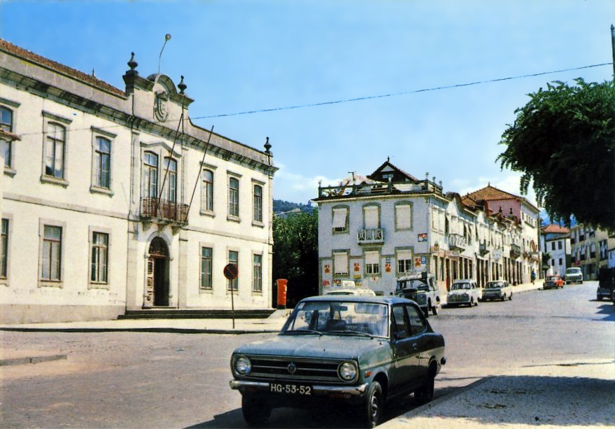 Retratos de Portugal: Resende - Avenida Rebelo Moniz