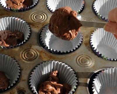 Beki Cook's Cake Blog: Leftover Halloween Candy Cupcakes