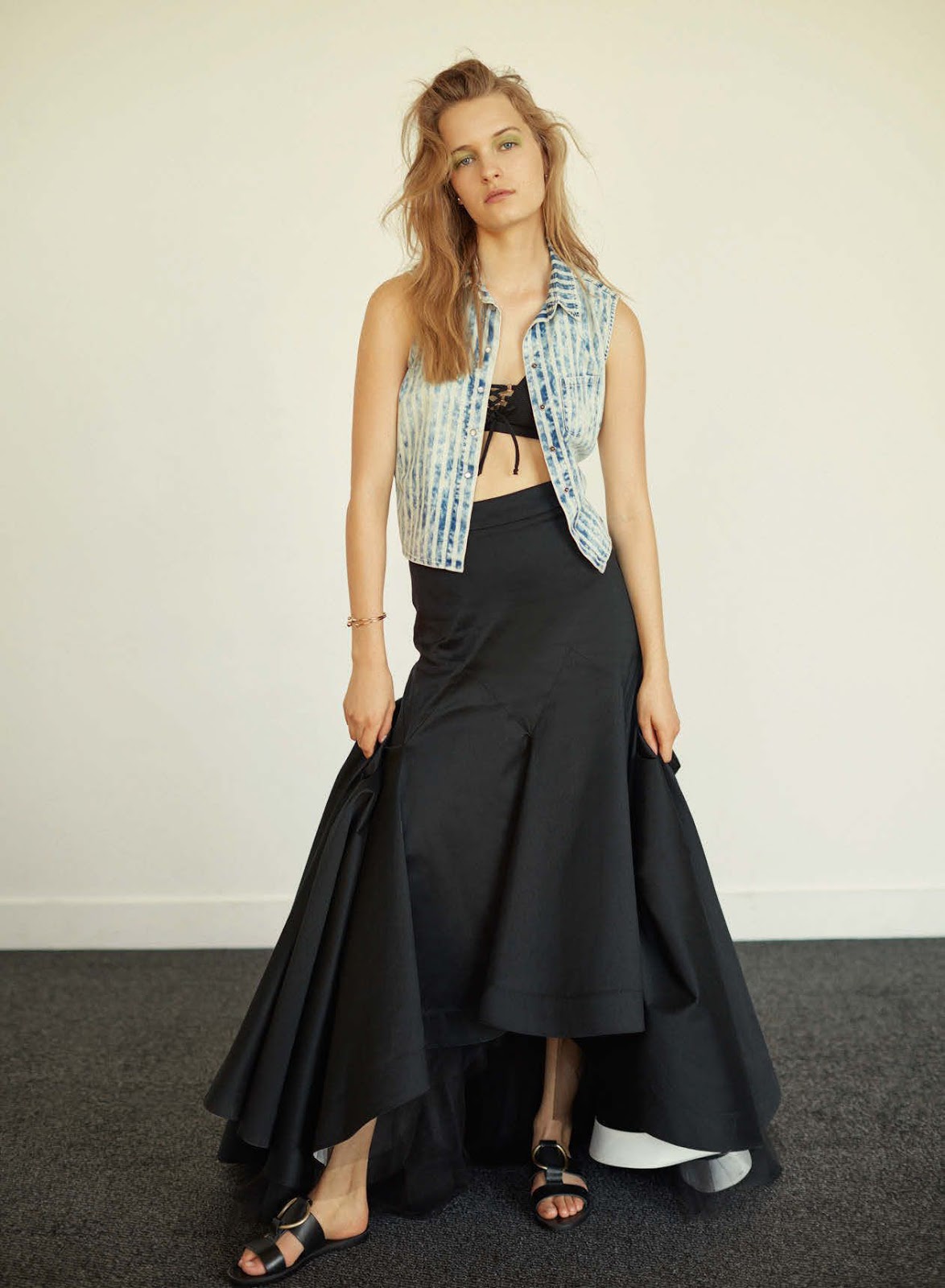 Esti Van Balen in Vogue Turkey July 2016 by Cihan Öncü