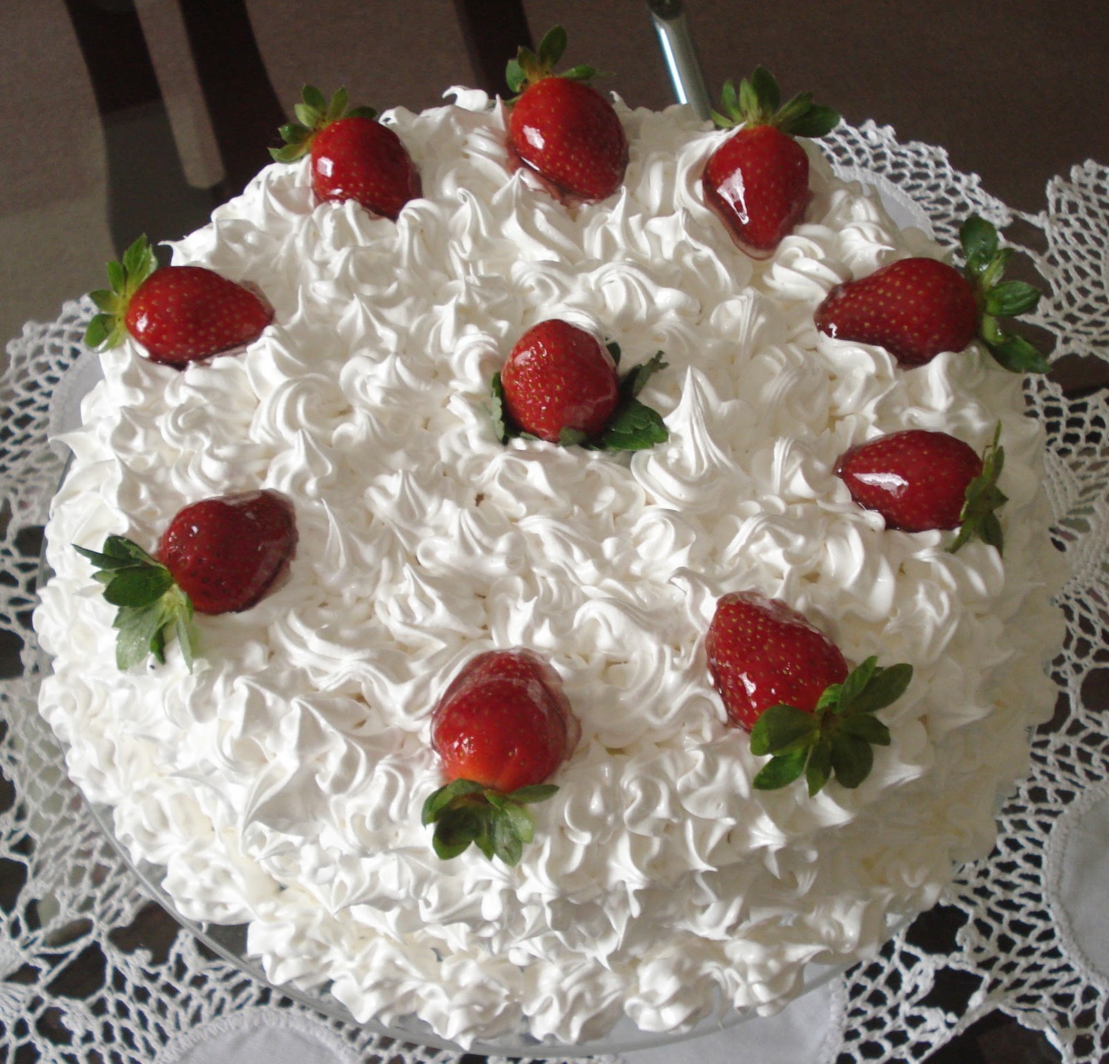 Hera - Doces & Salgados -: Bolo de morango com coco...