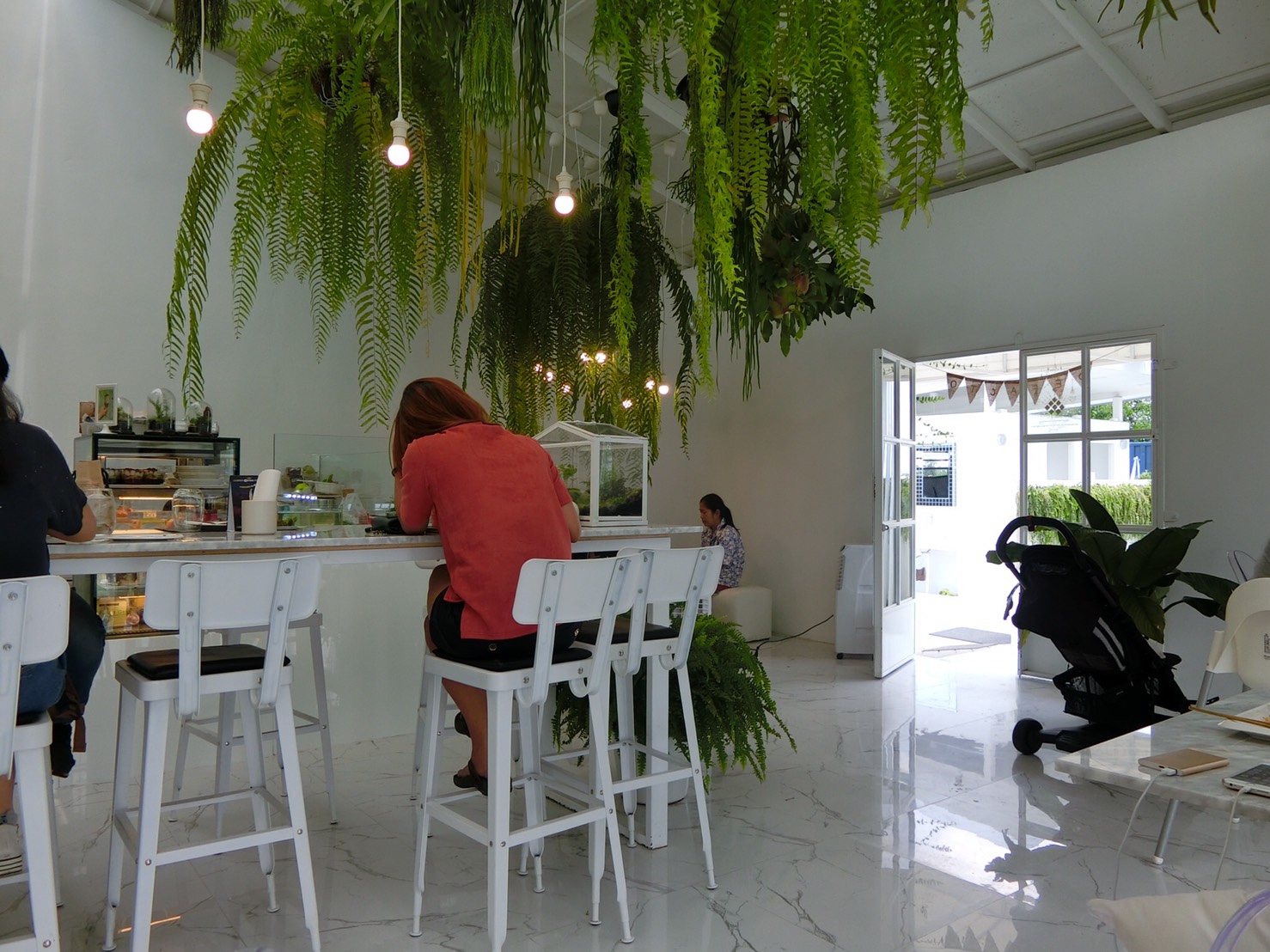 จิบกาแฟยามบ่ายที่ De Facto cafe & Eatery