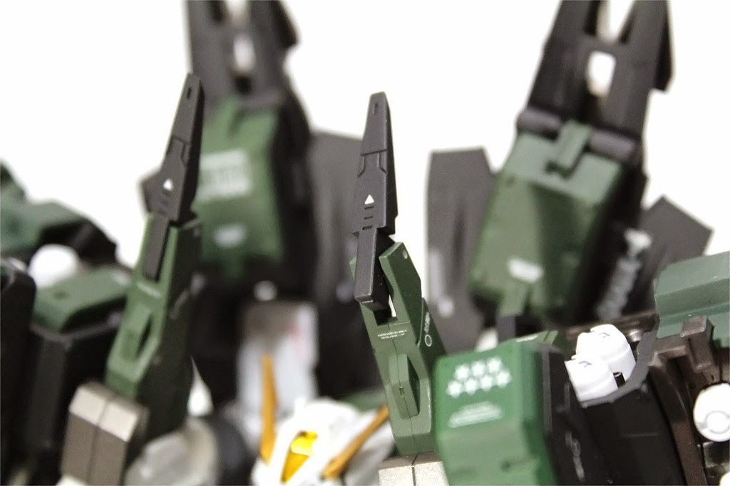 Custom Build: 1/100 Gundam Astray Green Frame 2nd Gear