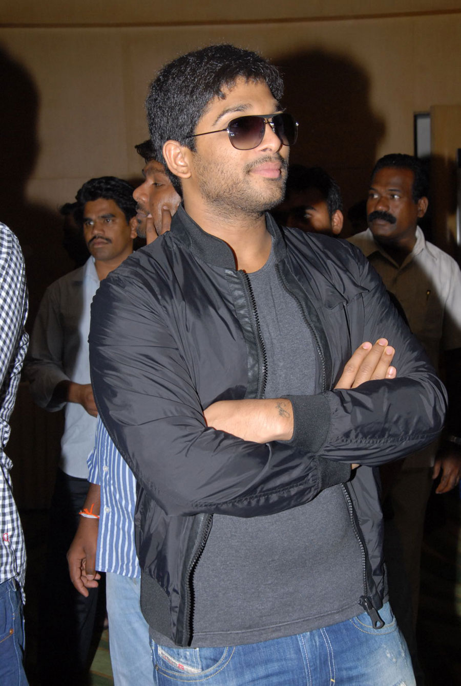 Allu Arjun Stylish photos at Julayi Success Meet