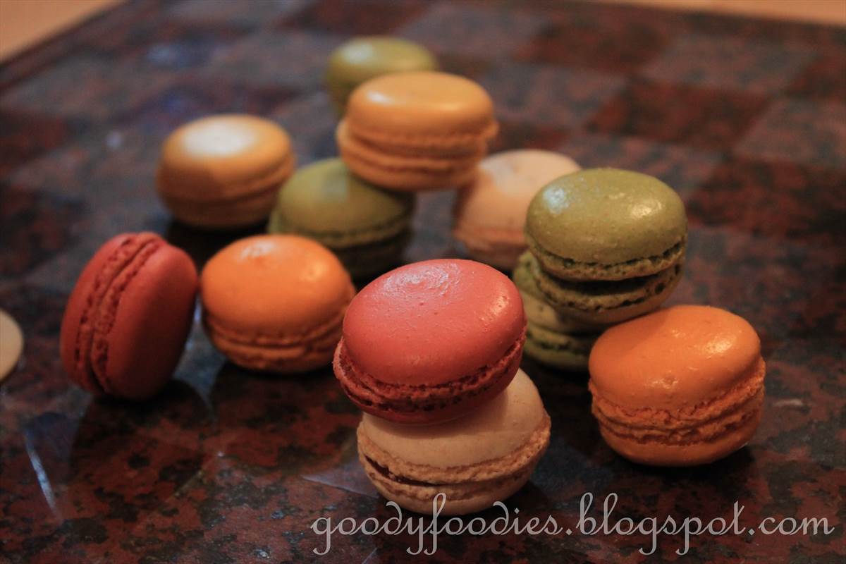 GoodyFoodies: Mini Macarons @ Marks & Spencer UK