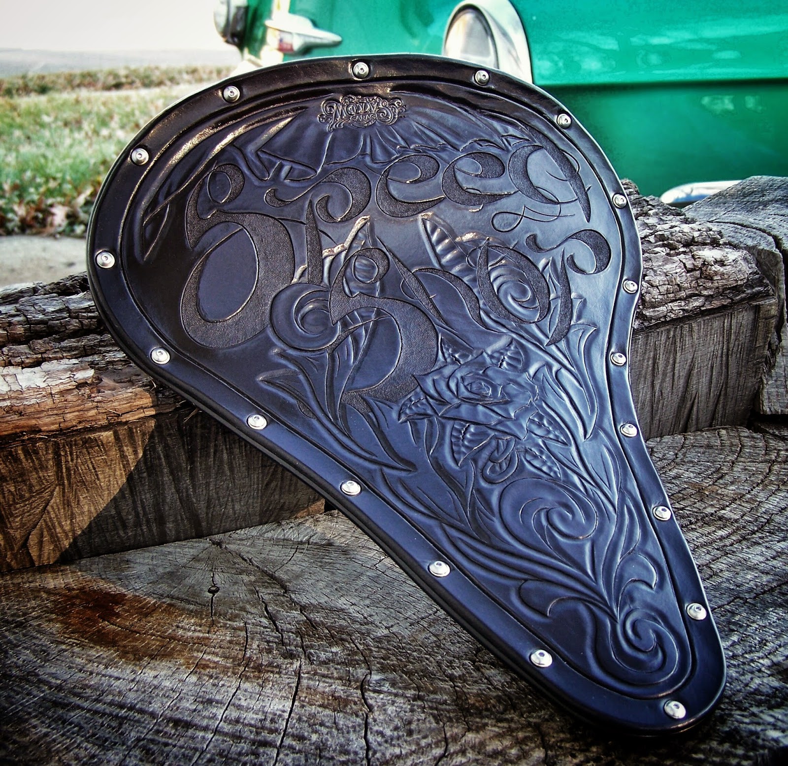 Moody's Garage: Custom Bobber Seat