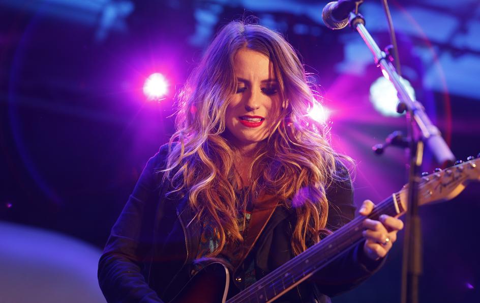 Caitlyn Smith, World Cafe Live, 4/14/2018; Smith Brought Her Starfire ...