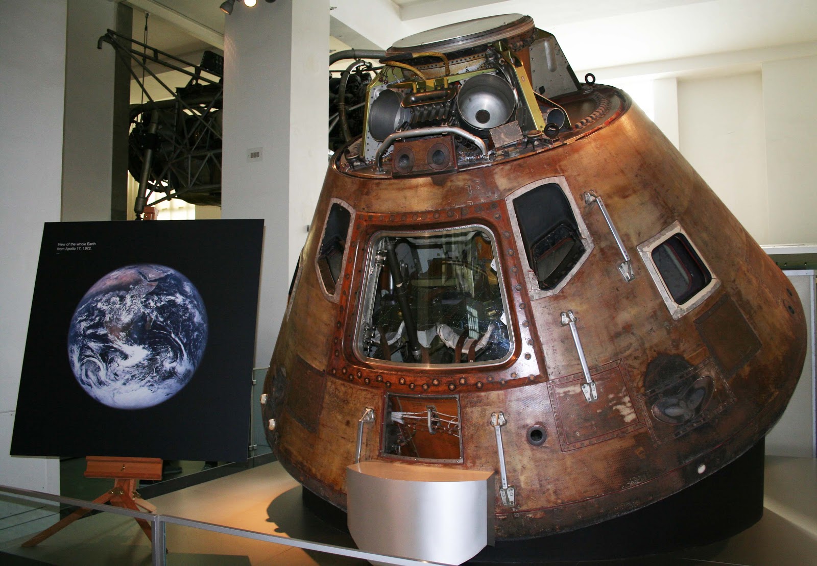 SPACE RELICS: La capsule Apollo 10 – Charlie Brown - au Science Museum ...