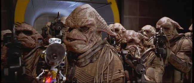 Movie Review: The Fifth Element (1997) | The House of Munch