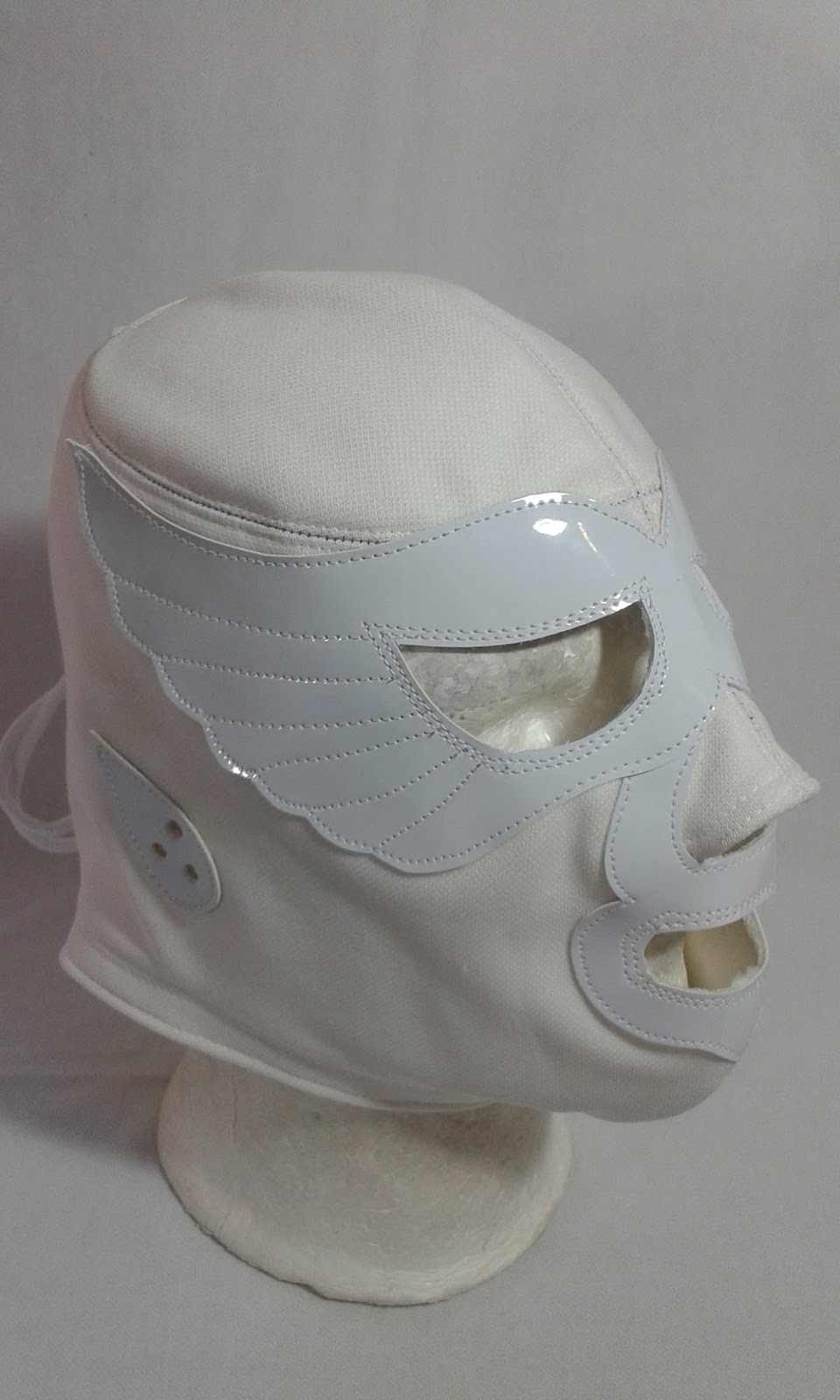 Máscara ANGEL BLANCO Fabricada por El Dorado & Extreme Lucha Colombia ...