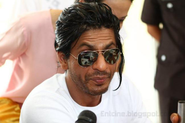 Entire Cinema Gallery - Movie Posters, Movie Gallery, Movie Stills ...