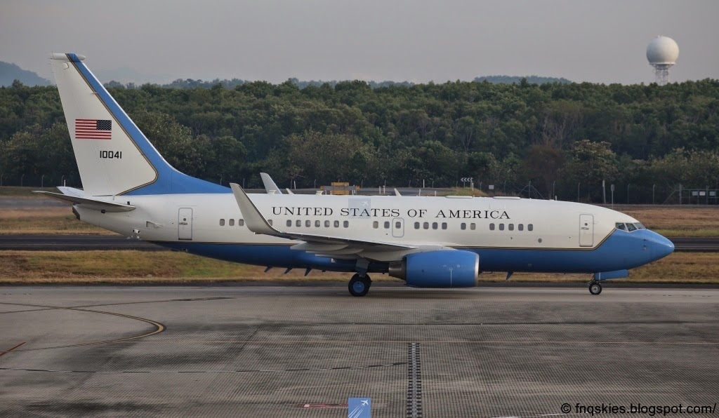 Far North Queensland Skies: USAF C-40B 01-0041 arrives