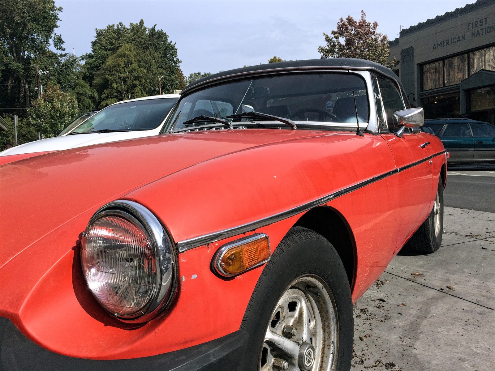 Seattle's Classics: 1982 MG MGB Roaster