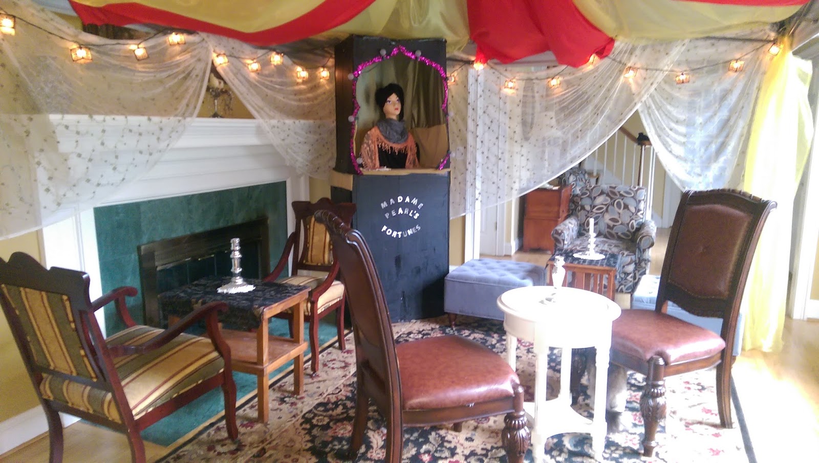 Holloways Appliance Center: Holloway's Sideshow Carnival Party