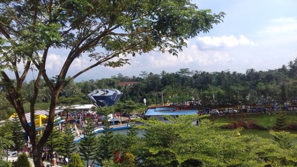 Pengalaman Mengesankan Wisata ke Icakan Kawali Ciamis Jawa Barat - Blog ...