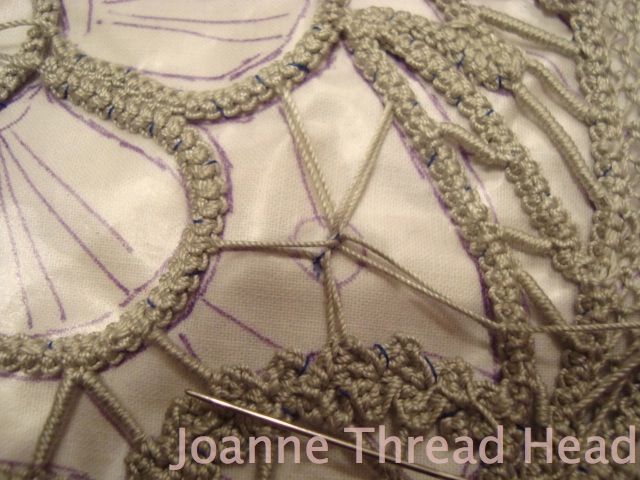 Thread Head: Intermediate Romanian Point Lace Tutorial