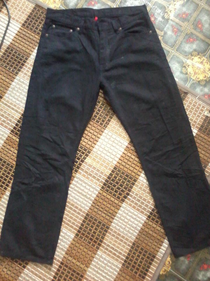 the head bundle: seluar brand uniqlo regular fit straight