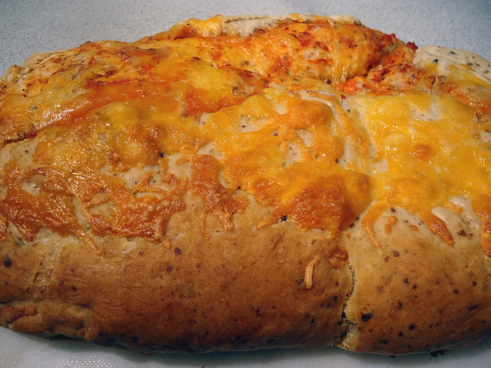 MiniCuisine: Pain-pizza aux tomates et fromage