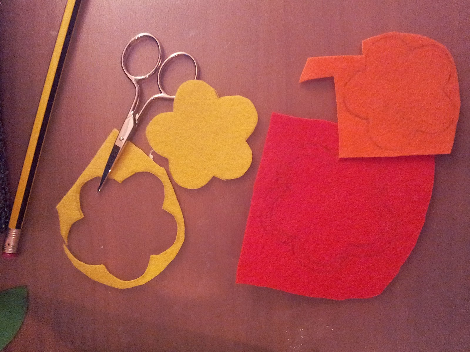 LABORES EN LA LUNA: FIELTRO