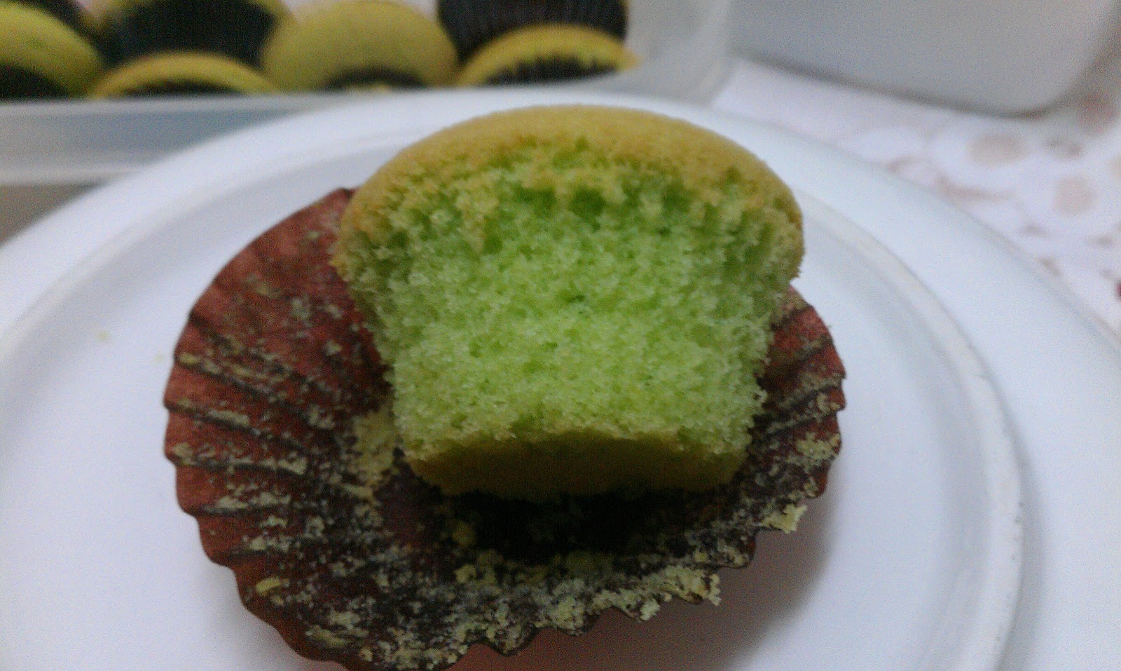 Apam Polkadot J&S Bakery: Apam Word & Muffin Pandan