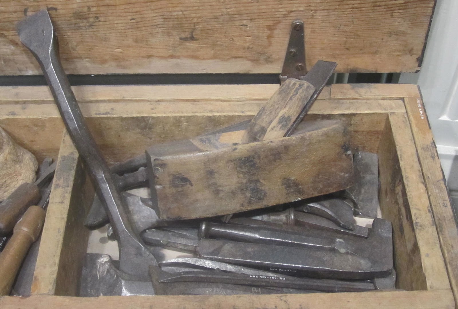 EDWARD LLOYD PARRY (1818-1906): Edward Lloyd Parry's stonemason tools ...