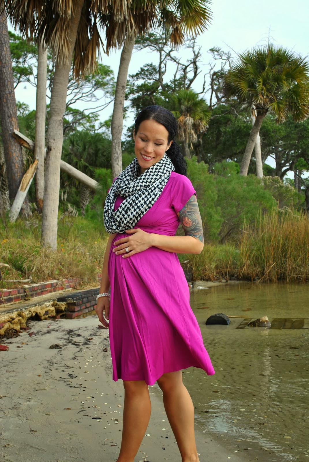 Diary of a Fit Mommy: Queen Bee Maternity Review