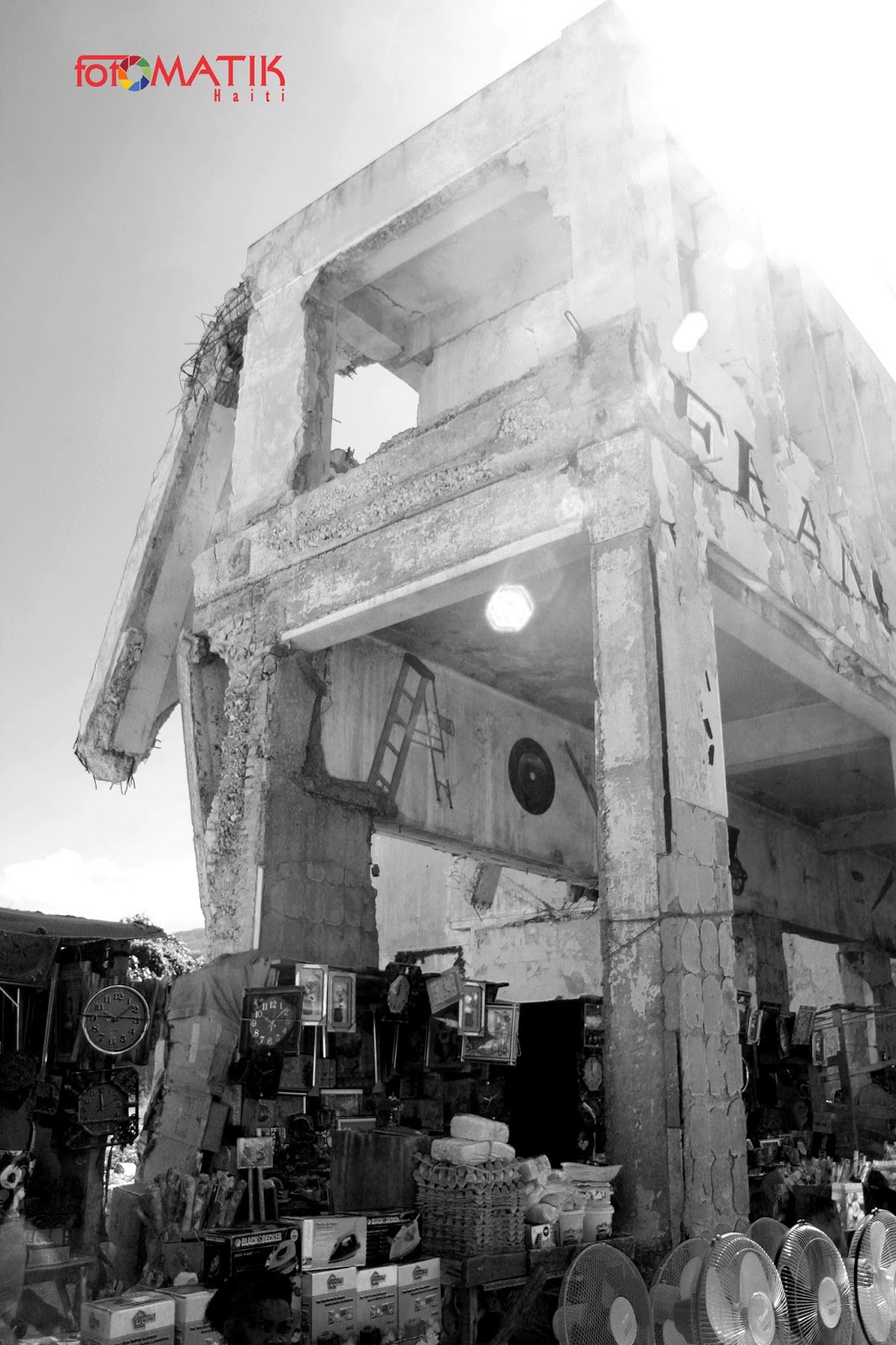 Bribes de vie en Haiti par Gaspard Dorelien : Mémoire fort minable