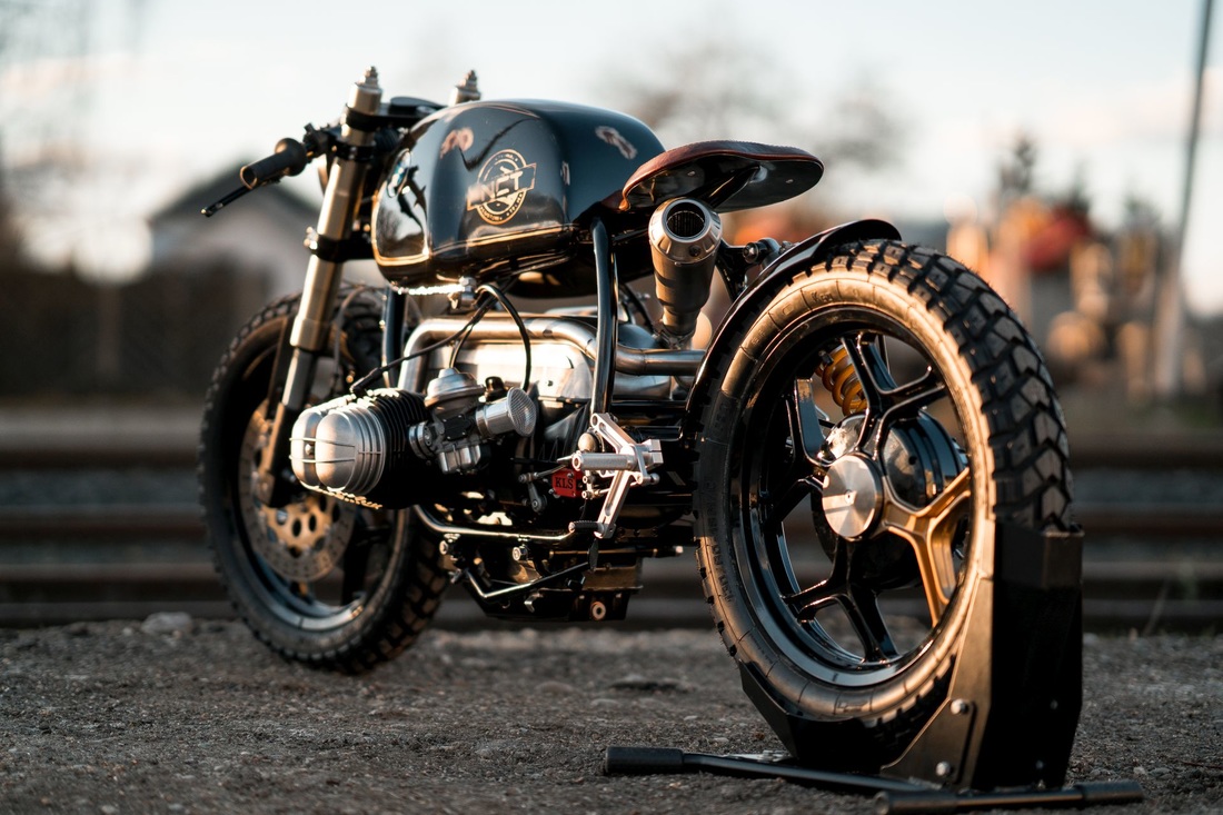 BMW R100 #28 "BLACK STALLION" - RocketGarage - Cafe Racer Magazine
