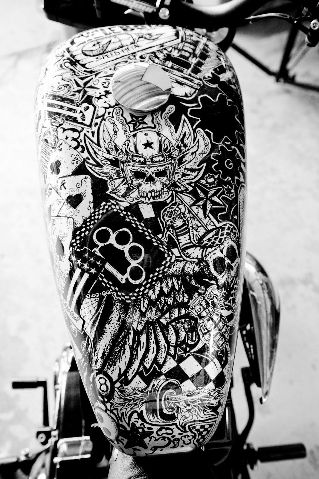 CYCLE BOYZ: Sharpie Art on Nancy.. the girl's bike.