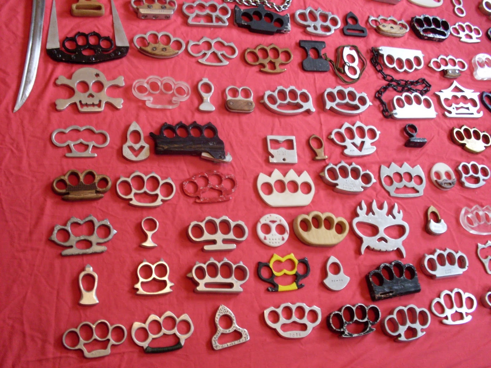 WeaponCollector's Knuckle Duster and Weapon Blog: Massive Brass ...