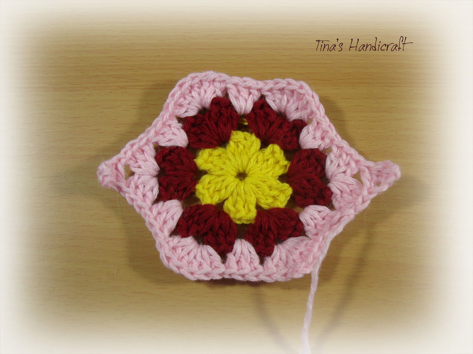 Tina's handicraft : How to make a oval square motif