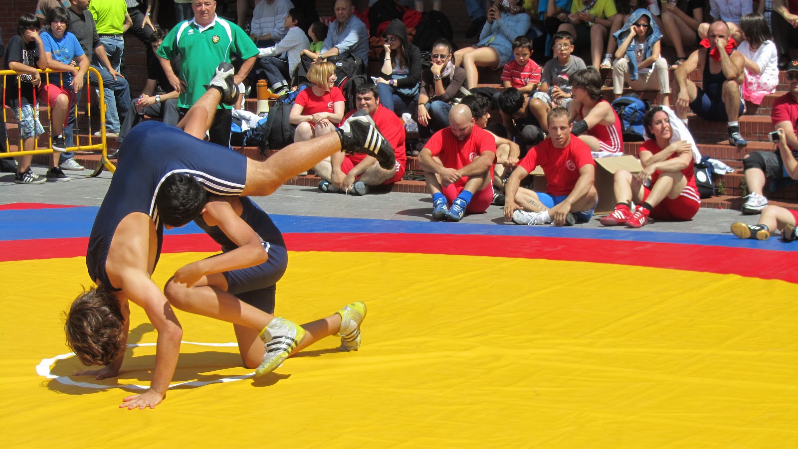 Jolín triunfa con la lucha libre