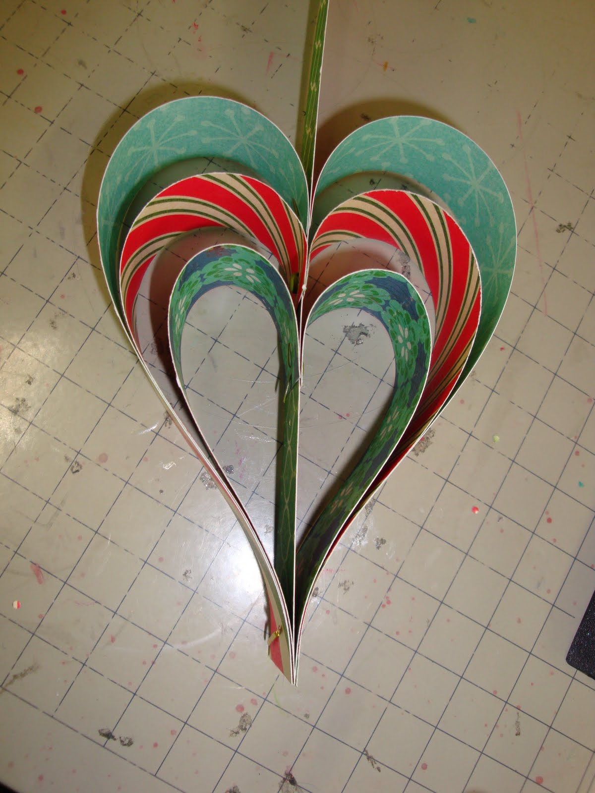 Paper Zone inspire.design.create: Day 9: Paper Heart Ornaments