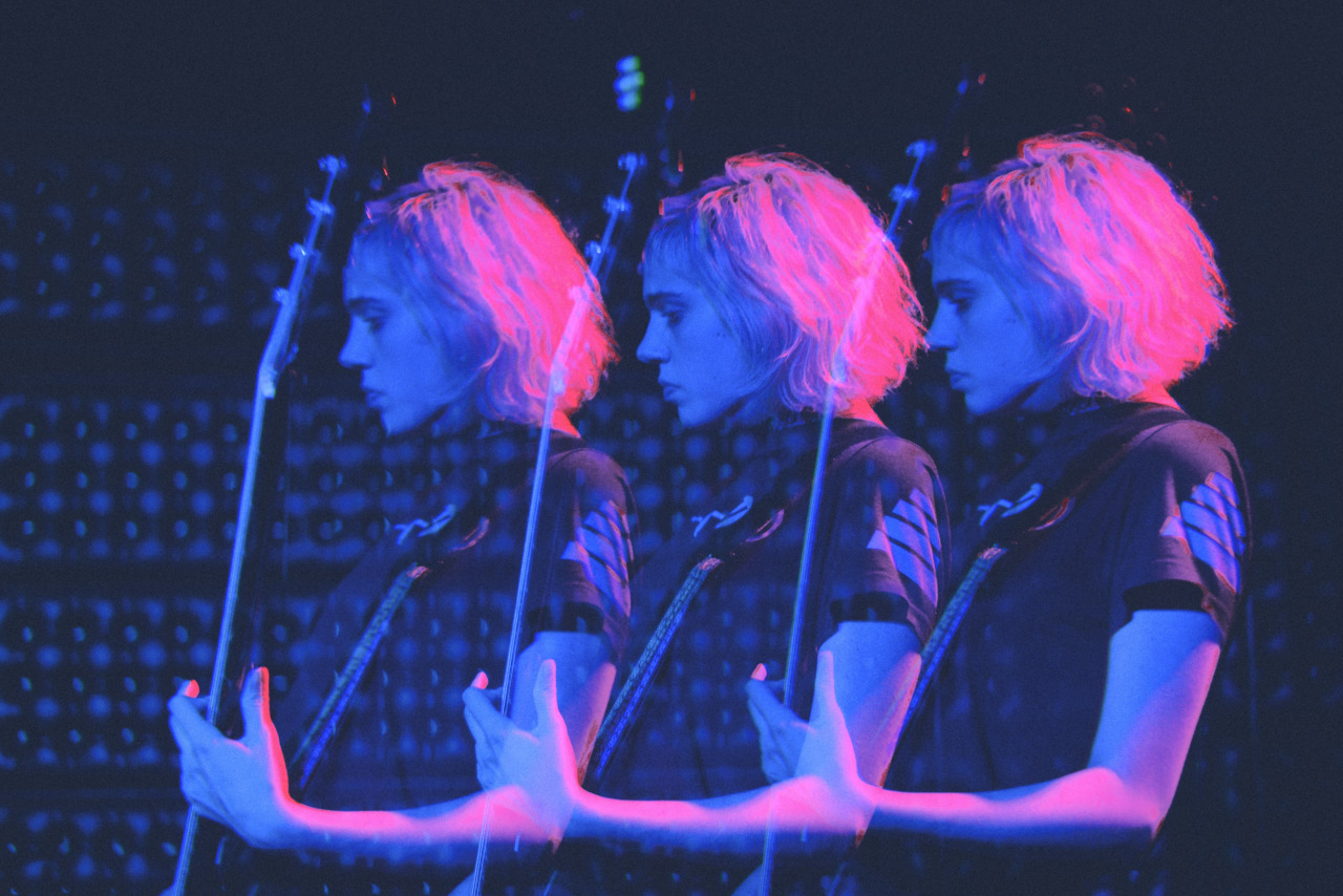 Ethan Smith Media Coursework : Style of Music Magazine 1: Shoegaze ...