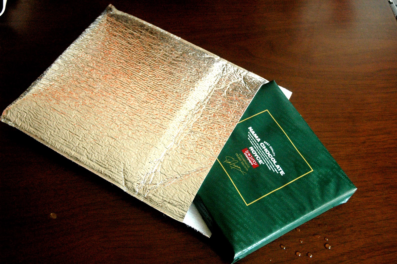 DUDE FOR FOOD: Royce' Chocolate's Nama Chocolate