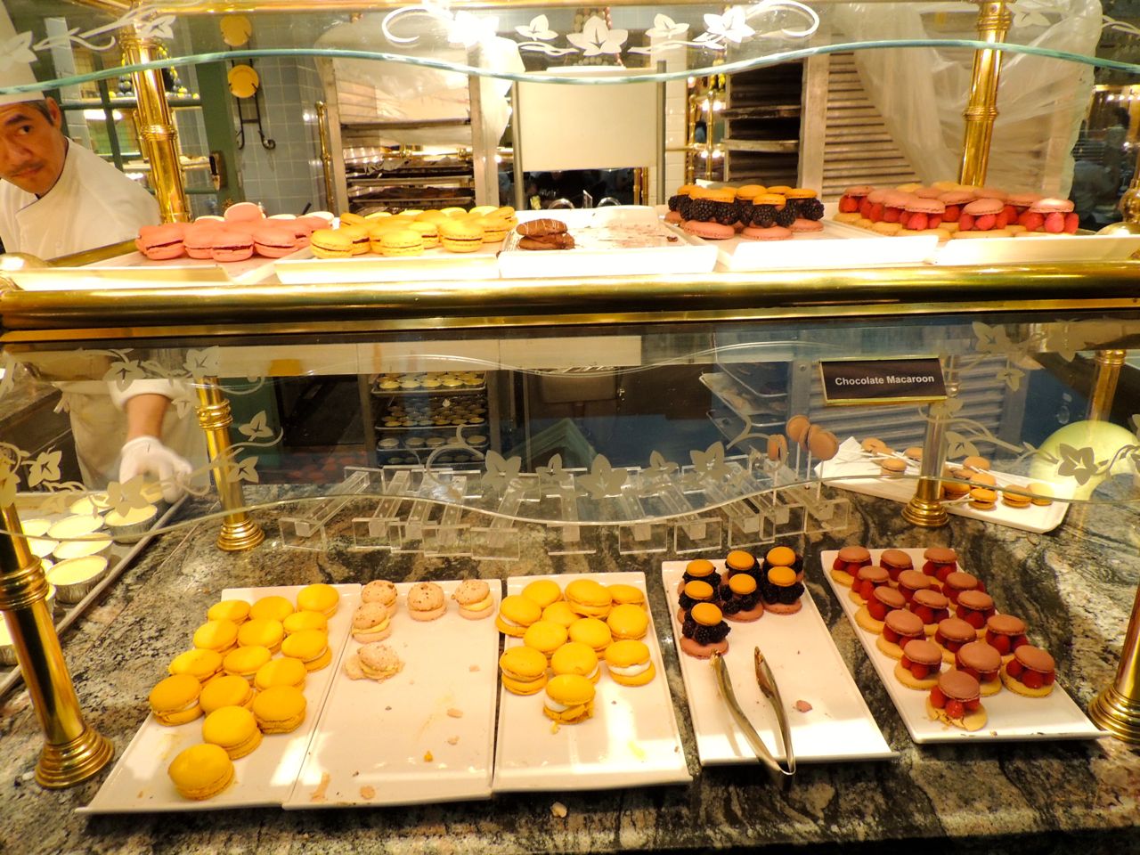 Eat Drink And Be Me: Le Village Buffet - Paris Resort & Casino