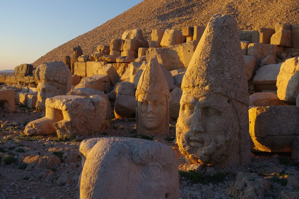 Uncharted Ruins: The lost Kingdom of Commagene